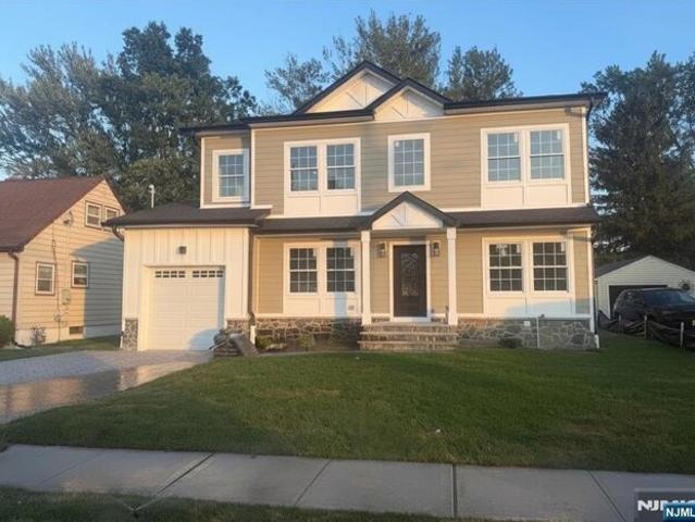 Alberta Dr, Saddle Brook, Home For Sale