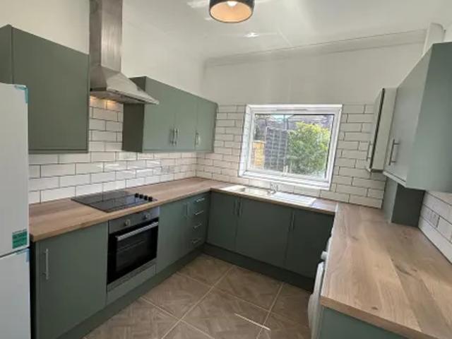 Alberta Road, London, EN1 1JA, United Kingdom | 3 bed duplex for rent #167125940 | Rentberry