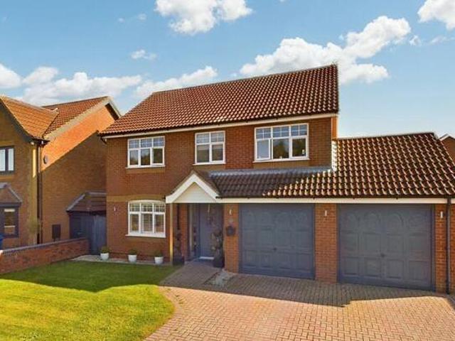 Albery Way, New Waltham, 4 Bedroom Detached