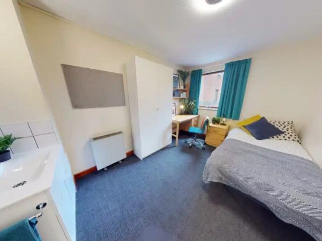 Albion House, Nottingham Student Accommodation | Amber