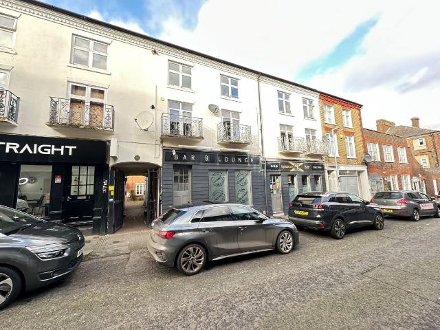 Albion Mews, Albion Street, Dunstable, Bedfordshire LU6, 1 bed flat to rent, £895 pcm | PrimeLocation