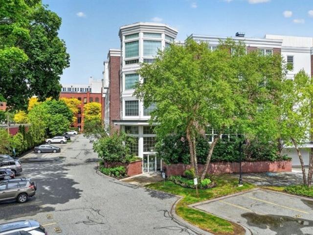 Albion St Apt,wakefield, Condo For Sale