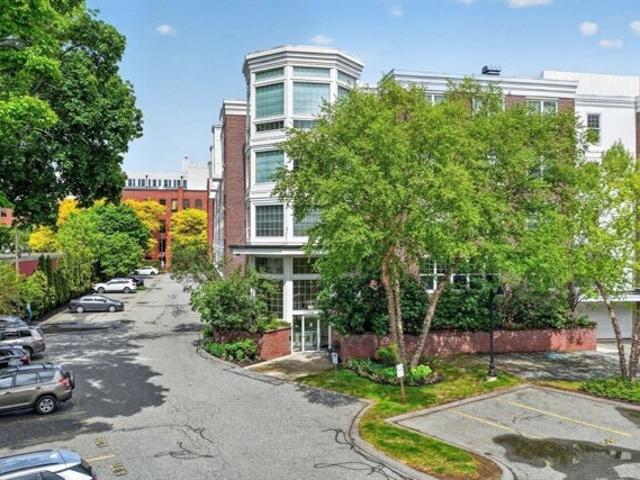 Albion St Apt,wakefield, Condo For Sale