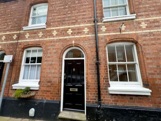 Albion Street, Chester CH1, 2 bed terraced house to rent, £1,300 pcm | PrimeLocation