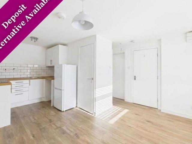 Albion Street, Gloucester GL1, 1 bed flat to rent, £775 pcm | PrimeLocation