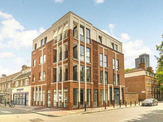 Albion Street, London SE16 Studio to rent £1,800 pcm £415 pw