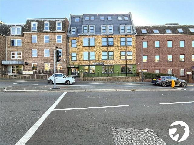 Albion Place, Maidstone, Kent ME14, 2 bed flat to rent, £1,350 pcm | PrimeLocation