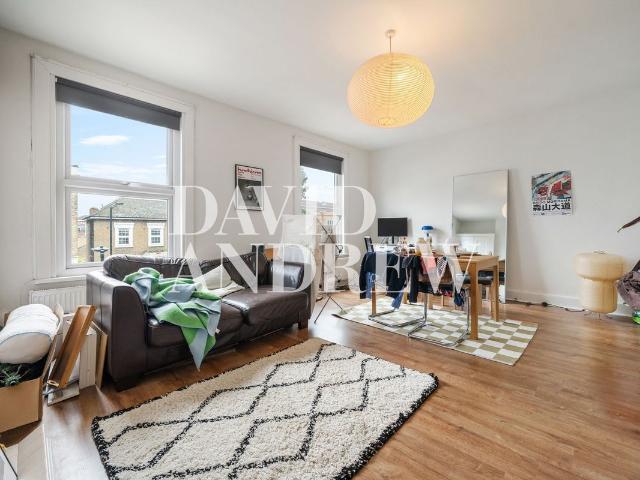 Albion Road, London N16, 1 bed flat to rent, £2,400 pcm | PrimeLocation