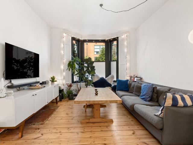 Albion Road, Newington Green N16, 4 bed semi detached house to rent, £7,000 pcm | PrimeLocation