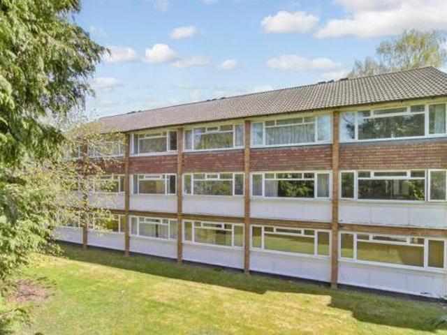 Albion Road, Sutton, 2 Bedroom Apartment