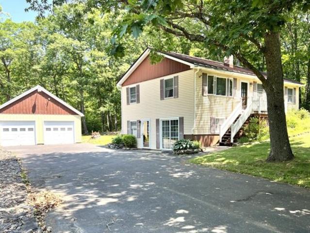 Albion Rd, Winslow, Home For Sale