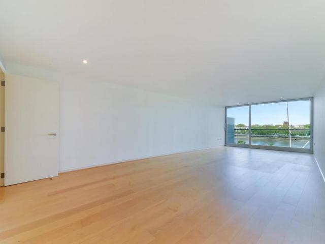 Albion Riverside, Battersea, SW11 2 bed flat to rent £5,525 pcm £1,275 pw