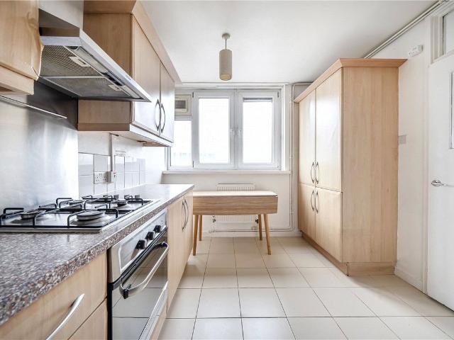 Albon House, Neville Gill Close, Wandsworth SW18, 3 bed flat to rent, £1,700 pcm | PrimeLocation