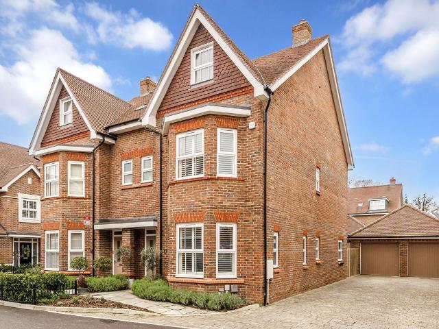 Albright Gardens, Walton On Thames KT12, 4 bed semi detached house to rent, £4,500 pcm | PrimeLocation