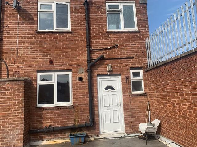 Alcester Road South, Kings Heath, Birmingham B14, 2 bed flat to rent, £995 pcm | PrimeLocation