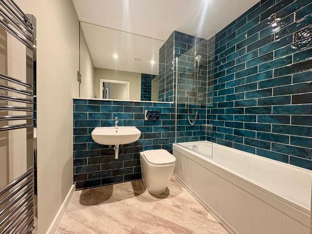 Alcester Street, Birmingham, B12 2 bed apartment to rent £1,025 pcm £237 pw