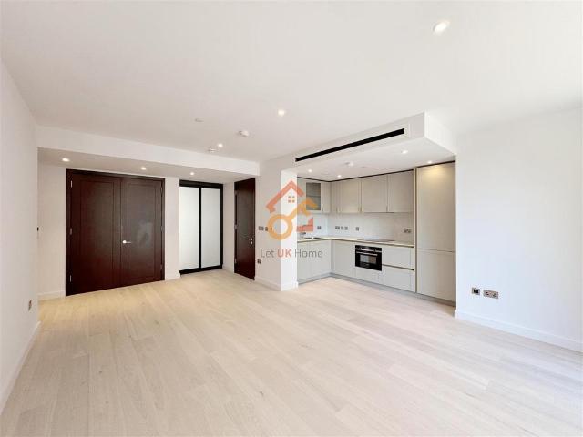 Alcindor Mansions, 16 Paddington. Studio to rent £2,700 pcm £623 pw