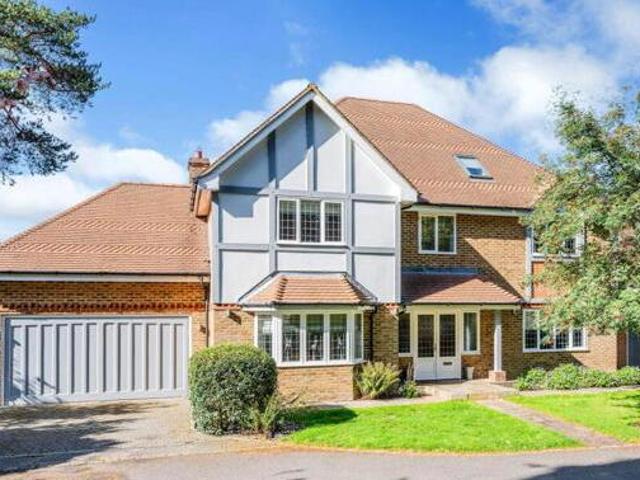 Alcocks Lane, Kingswood, 6 Bedroom Detached