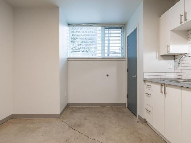 Alcove First Hill Studio Apartment for Rent at 220 10th Ave, Seattle, WA 98122 First Hill