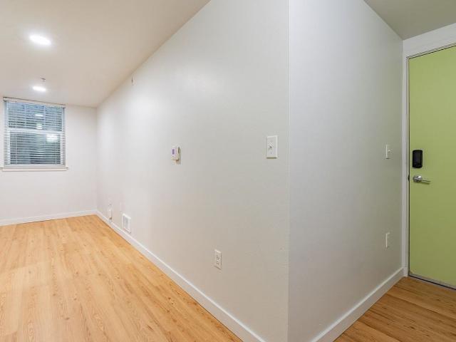 Alcove First Hill Studio Apartment for Rent at 220 10th Ave, Seattle, WA 98122 First Hill