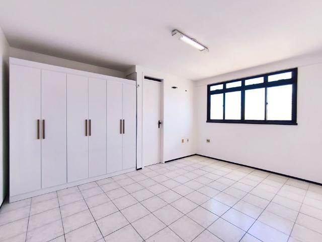 ALDEOTA APARTAMENTO JOSE VILAR, 1450 AP 1301 RAMIR VALENTE