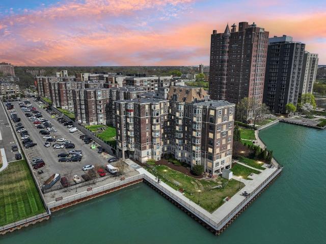 Alden Towers 2 Bedroom Apartment for Rent at 8100 E Jefferson Ave, Detroit, MI 48214