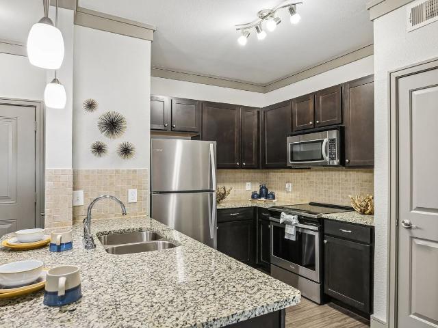 Alden Park Kingsland 2 Bedroom Apartment for Rent at 18021 Kingsland Blvd, Houston, TX 77094 Eldridge West Oaks