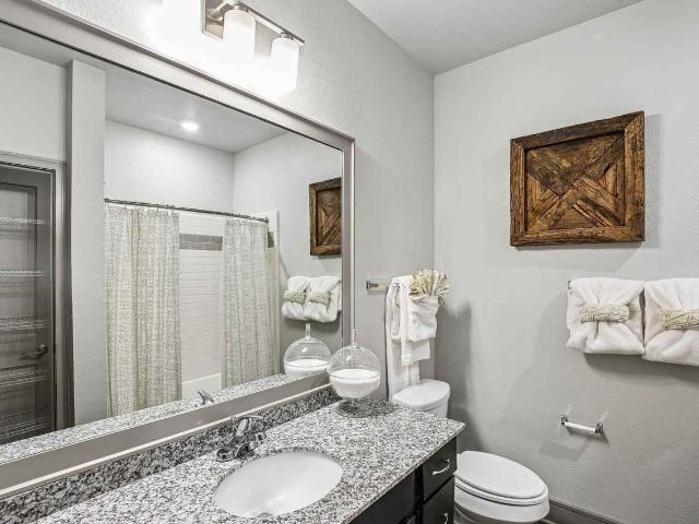Alden Park Kingsland 2 Bedroom Apartment for Rent at 18021 Kingsland Blvd, Houston, TX 77094 Eldridge West Oaks