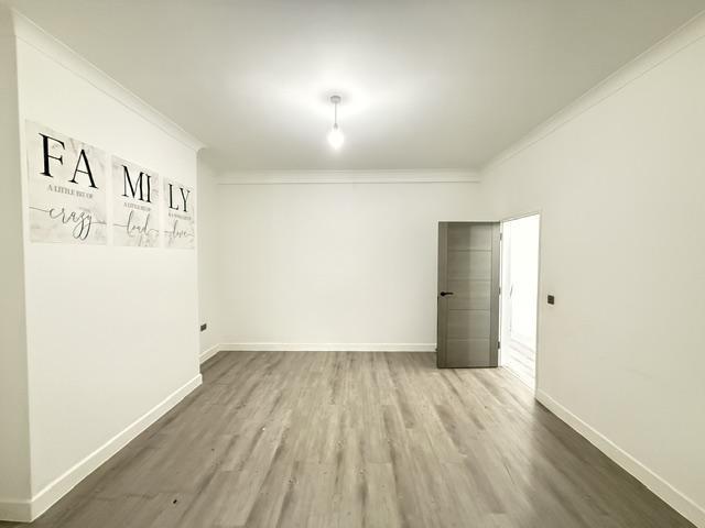 Aldenham Road, Bushey, WD23 2 bed apartment to rent £1,850 pcm £427 pw