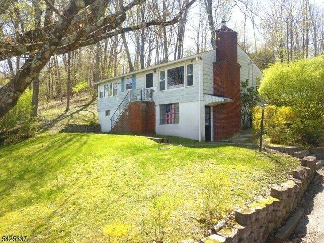 Alder Ter, Wantage Township, Home For Sale