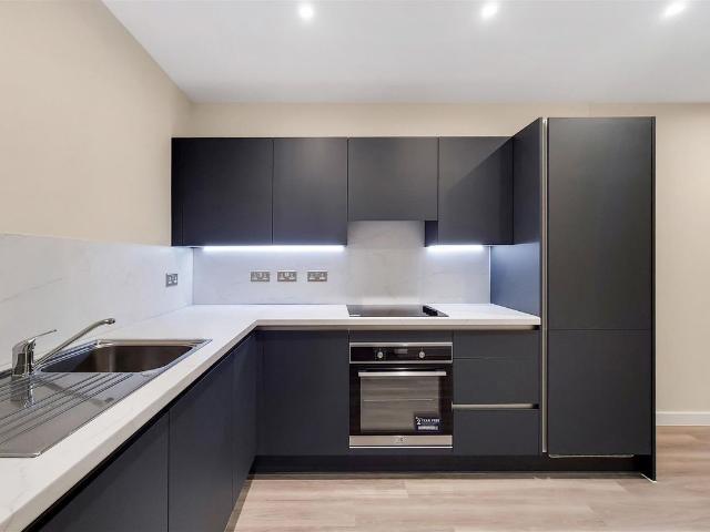 Alder Point, 2 Green Ferry Way E17, 1 bed flat to rent, £2,002 pcm | PrimeLocation