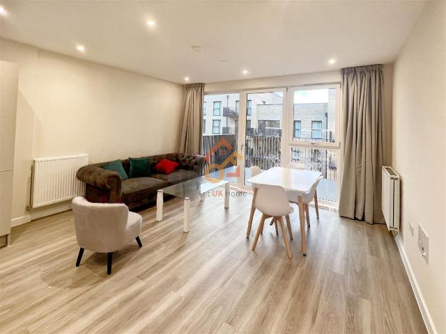 Alder Point, 2 Green Ferry Way, London E17, 3 bed flat to rent, £2,700 pcm | PrimeLocation