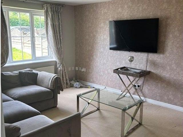 Alder Road, Leeds LS14, 4 bed detached house to rent, £1,750 pcm | PrimeLocation