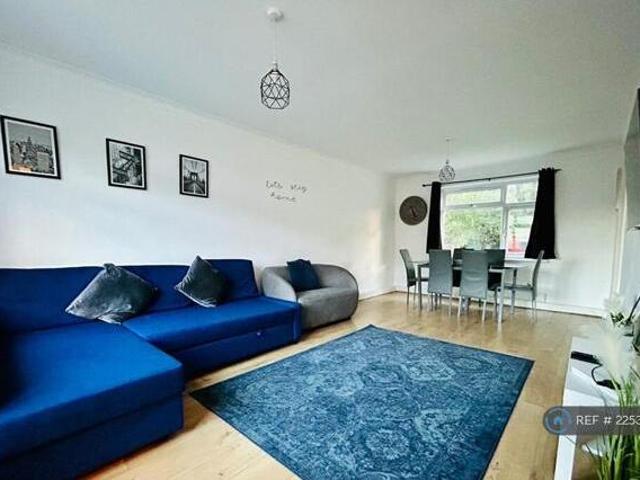 Alderman Avenue, Barking, 4 Bedroom Semi detached