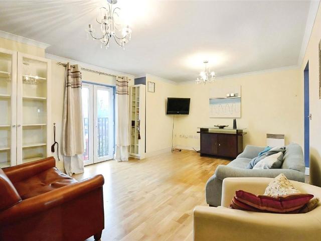 Alderman House, 181 Spring Grove Road, Isleworth TW7, 2 bed flat to rent, £1,900 pcm | PrimeLocation