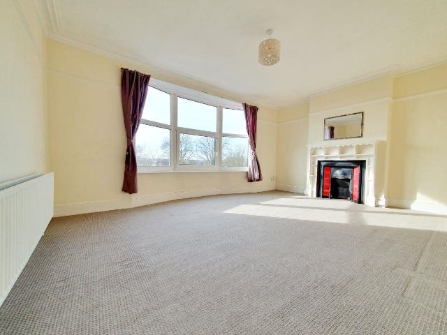 Aldermans Hill, Palmers Green N13, 1 bed flat to rent, £1,600 pcm | PrimeLocation