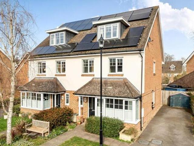 Alderbank Drive, Godalming, 4 Bedroom Semi detached
