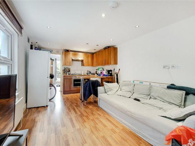 Alderbrook Road, Clapham SW12, 3 bed flat to rent, £3,400 pcm | PrimeLocation