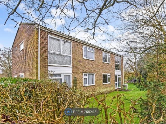 Alderfield, Petersfield GU32, 1 bed flat to rent, £950 pcm | PrimeLocation