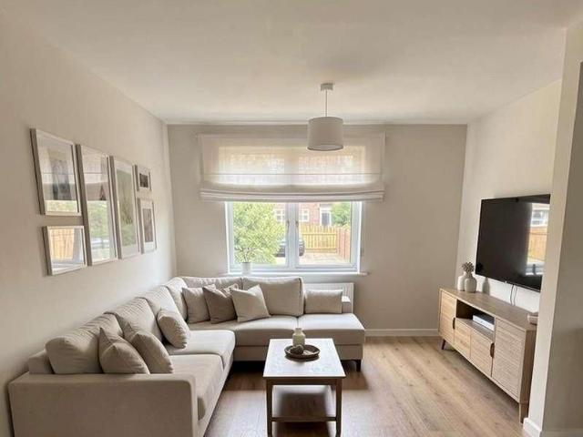 Alderley Road, Bath, BA2