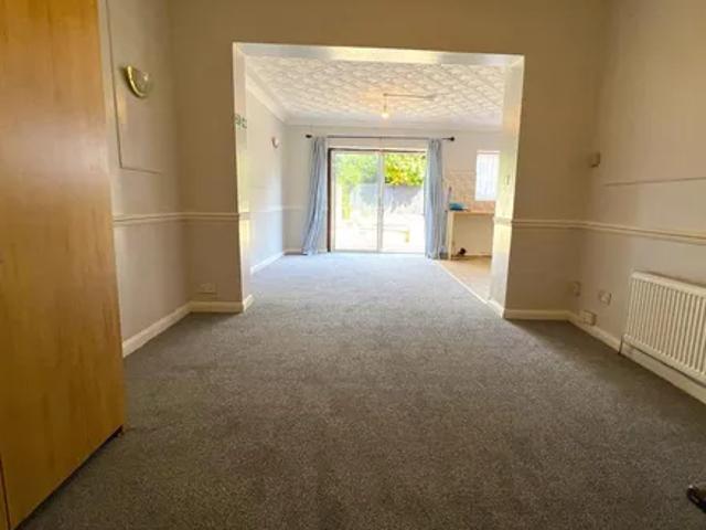 Aldersey Gardens, London, IG11 9UG, United Kingdom | 4 bed townhouse for rent #130732922 | Rentberry