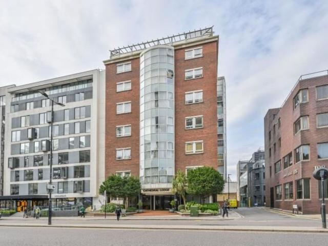 Aldersgate Street, Barbican, London EC1A, 2 bed flat to rent, £2,817 pcm | PrimeLocation