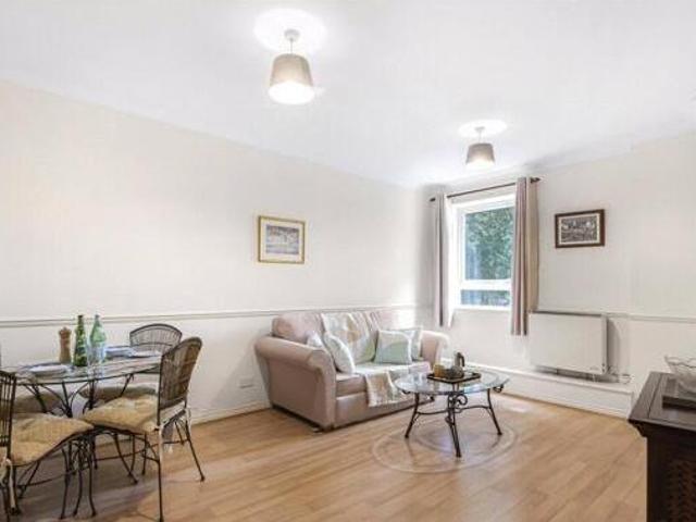 Aldersgate Street, London, 1 Bedroom Apartment