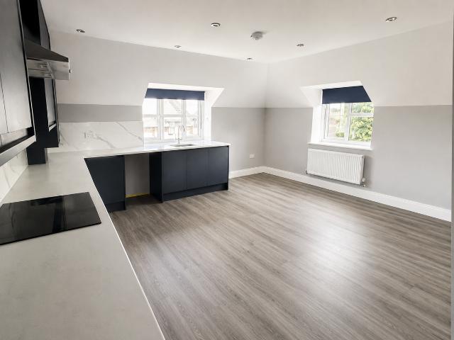Aldershot GU12, 2 bed flat to rent, £1,550 pcm | PrimeLocation