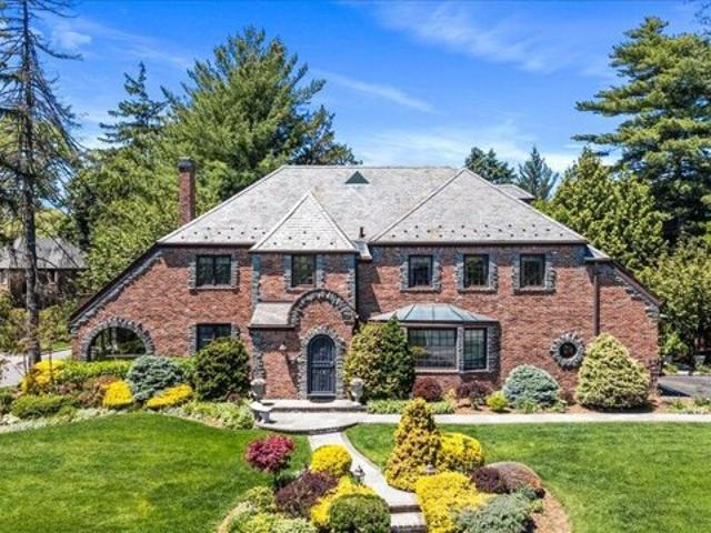 Aldershot Ln, Manhasset, Home For Sale