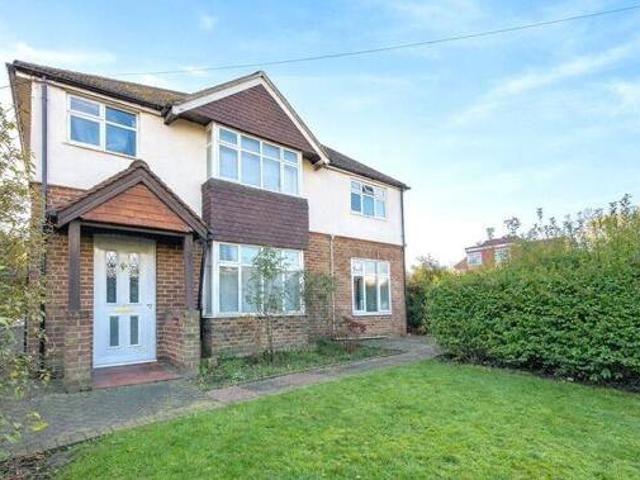 Aldershot Road, Guildford, 2 Bedroom Apartment