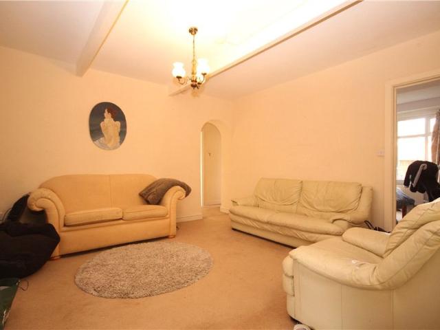 Aldershot Road, Guildford, Surrey, GU2 8AJ