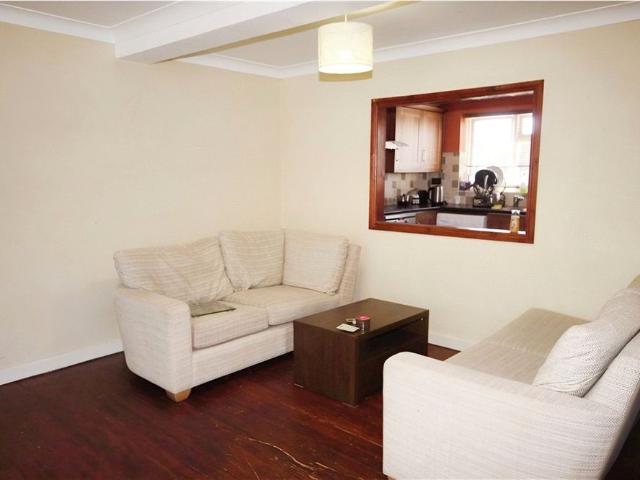 Aldershot Road, Guildford, Surrey, GU2 8BE