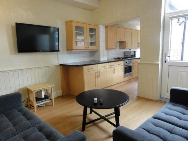 Alderson Place, Sheffield, South Yorkshire S2, 4 bed shared accommodation to rent, £563 pppm | PrimeLocation