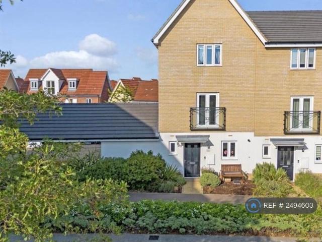 Alderwood Terrace, Chigwell, IG7 4 bed terraced house to rent £2,950 pcm £681 pw
